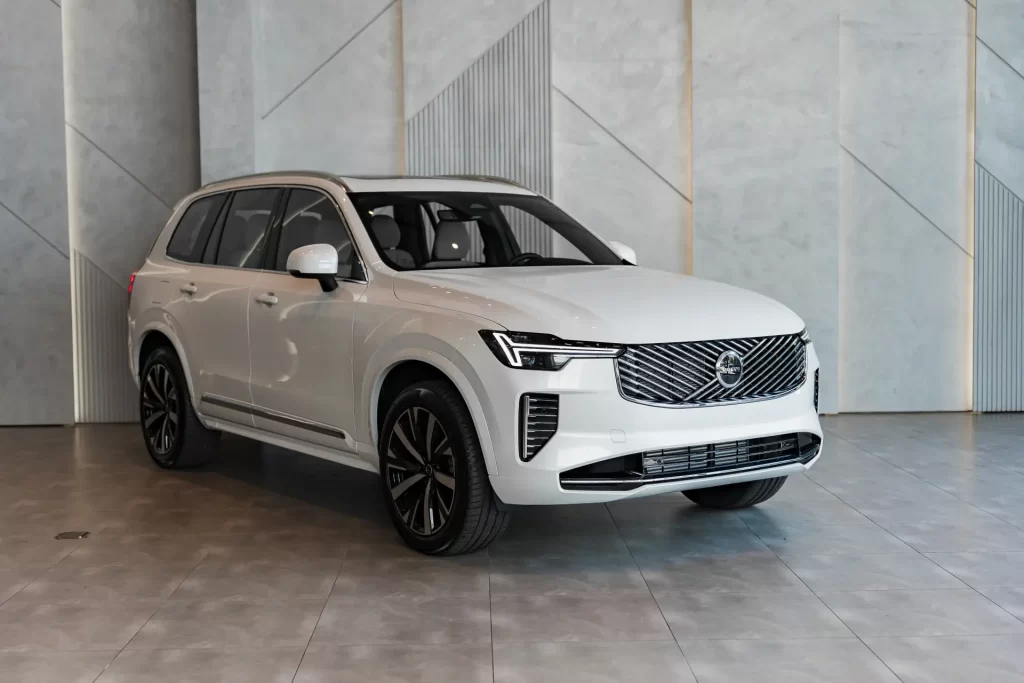 Volvo XC90 RE Core 2025 – INVENTARIO OBB